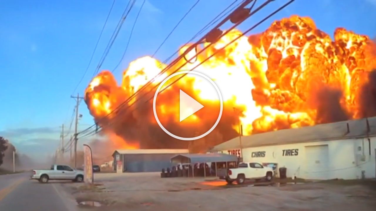 What caused the UPS plane crash? | LeadStory