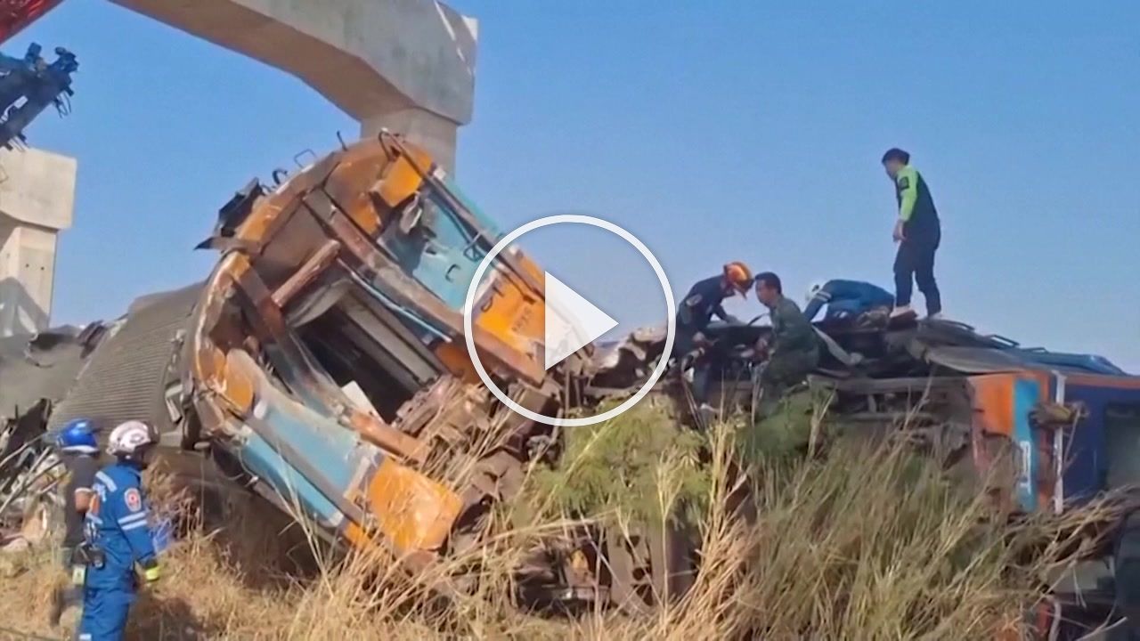 At least 25 killed, dozens injured in Thailand train derailment