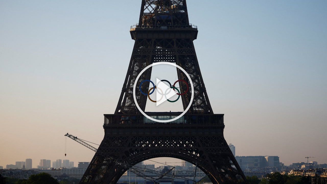 Celine Dion arrives in Paris, raising Olympic performance questions