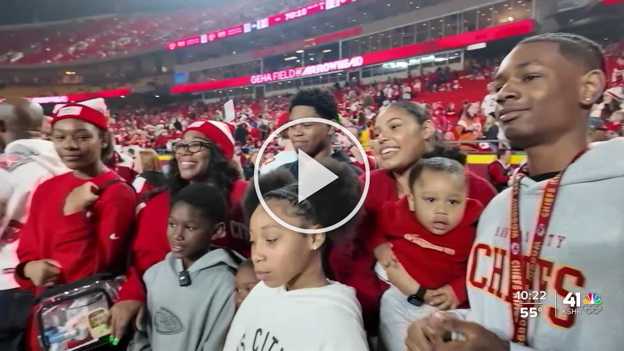 Chiefs surprise single mom, her kids with VIP Christmas experience