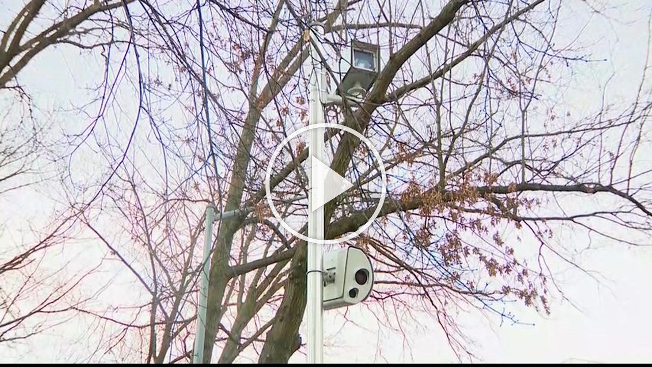 DOT begins activating more red light cameras at NYC intersections