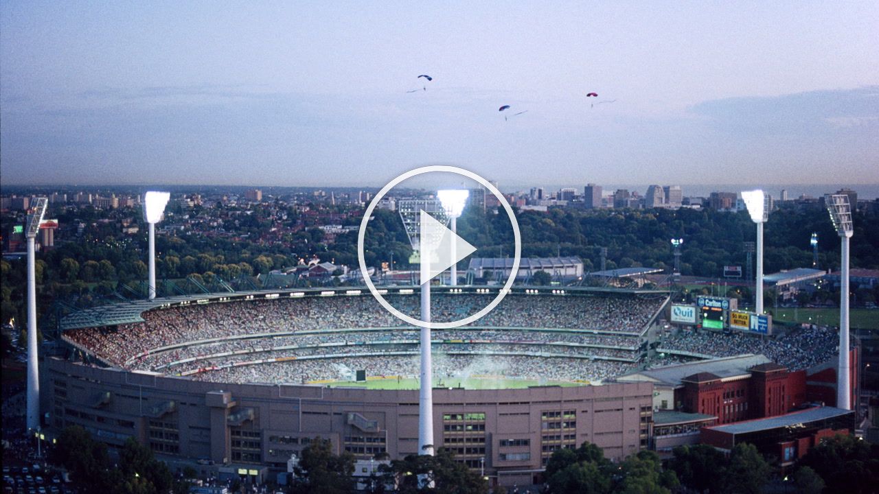 England get a win in Melbourne; Ashes head to Sydney