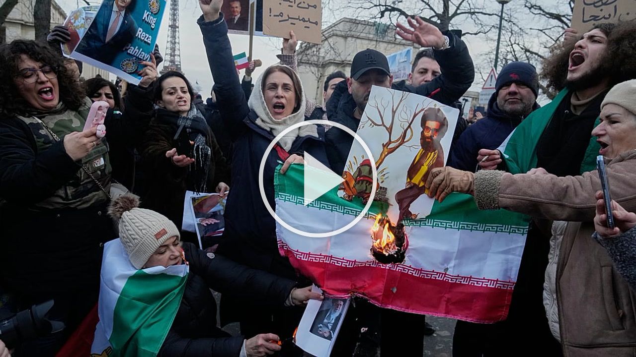 People around the world rally in support of protests in Iran