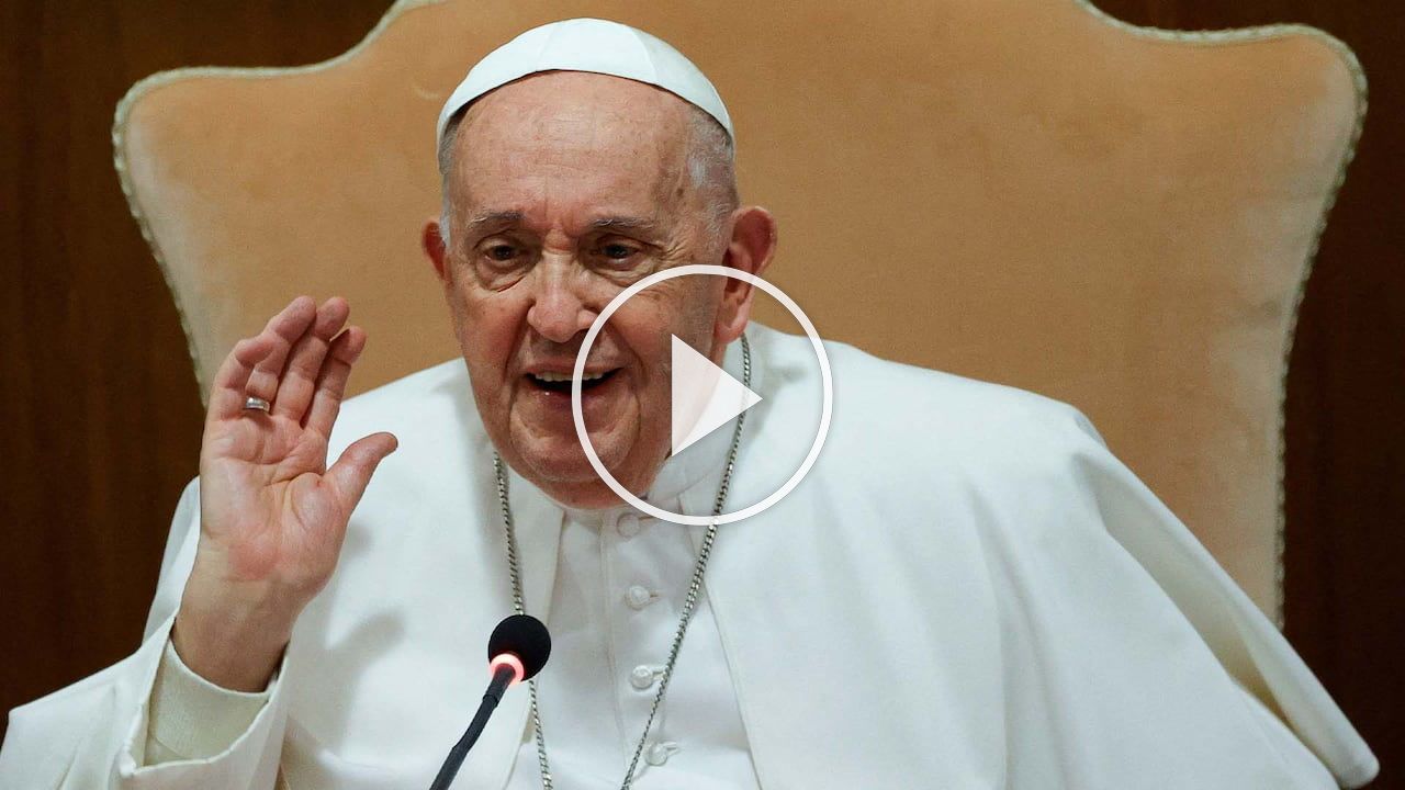 Pope in stable condition after pneumonia diagnosis: Vatican