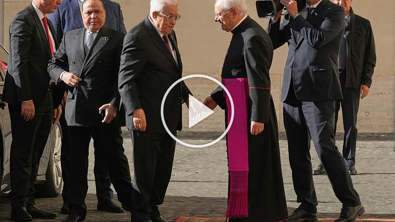 Pope Leo discusses Gaza with Palestinian President Abbas