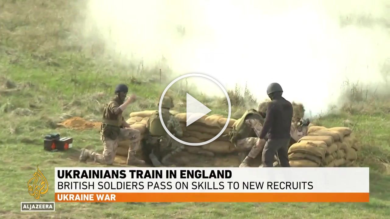 Ukrainians train in England as British soldiers pass on skills